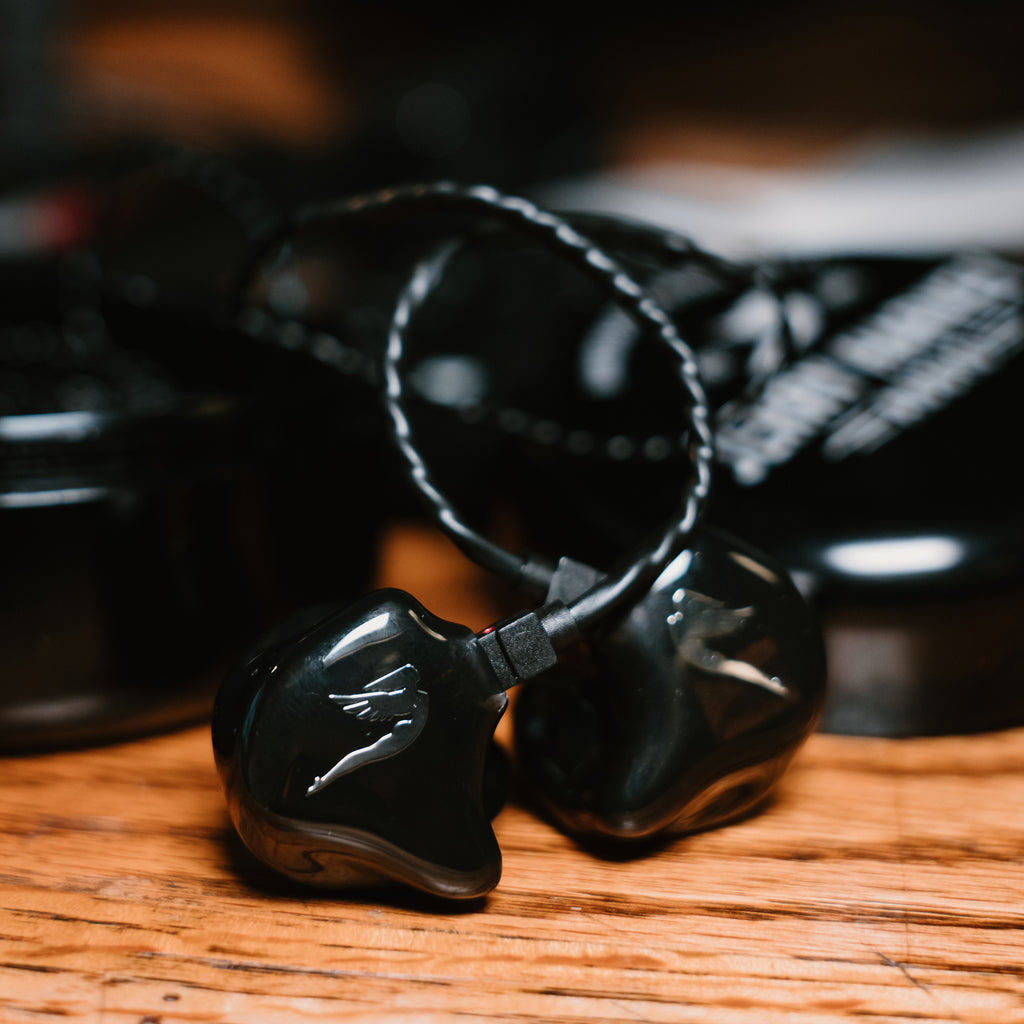 jerry-harvey-audio-jh5-custom-in-ear-monitors_1024x.jpg?v=1744346504