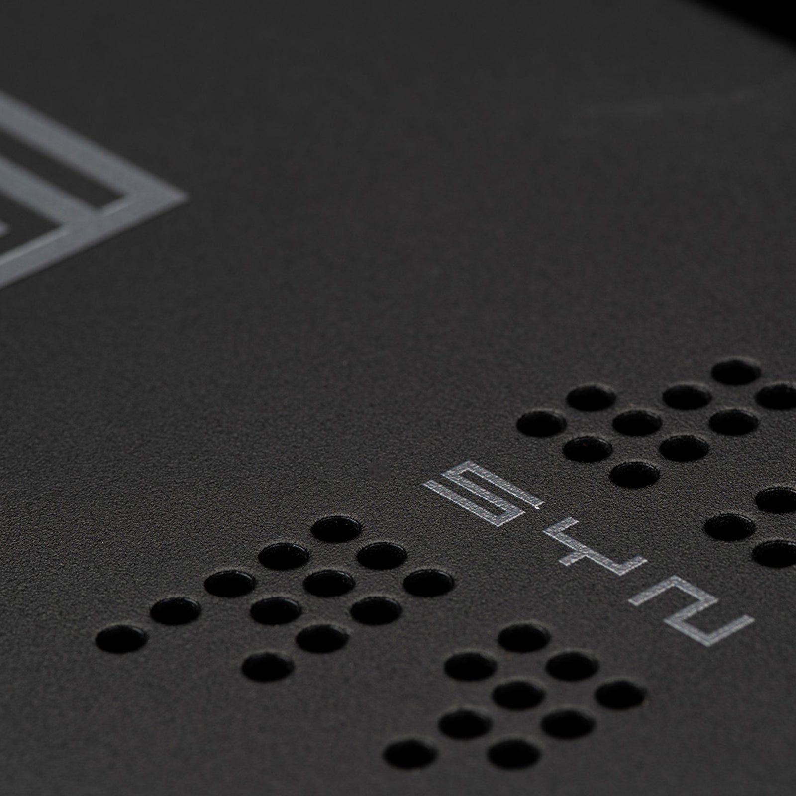 Schiit Audio Syn Universal Surround DAC/Preamp/Headphone Amp – Addicted ...